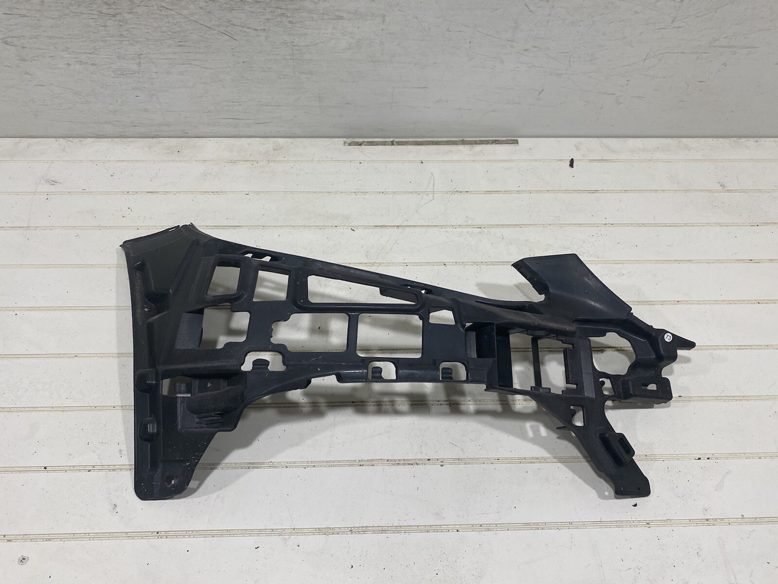 2015-2018 Genuine MERCEDES C CLASS W205 Front Bumper Mount Right ...