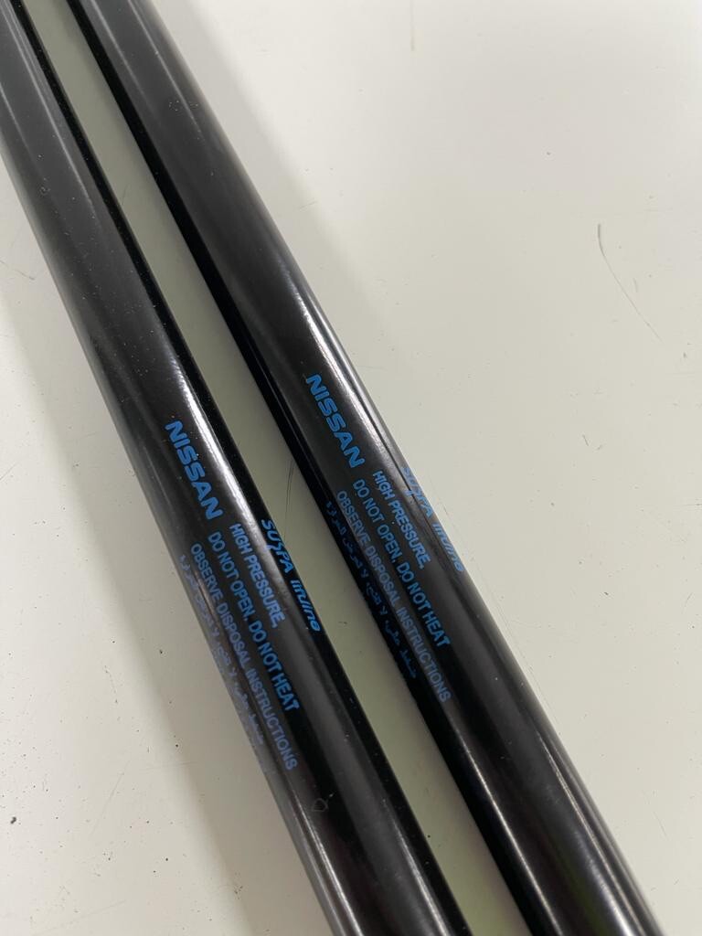 New Genuine Nissan Qashqai Rear Boot Tailgate Gas Struts Pair 90450 ...