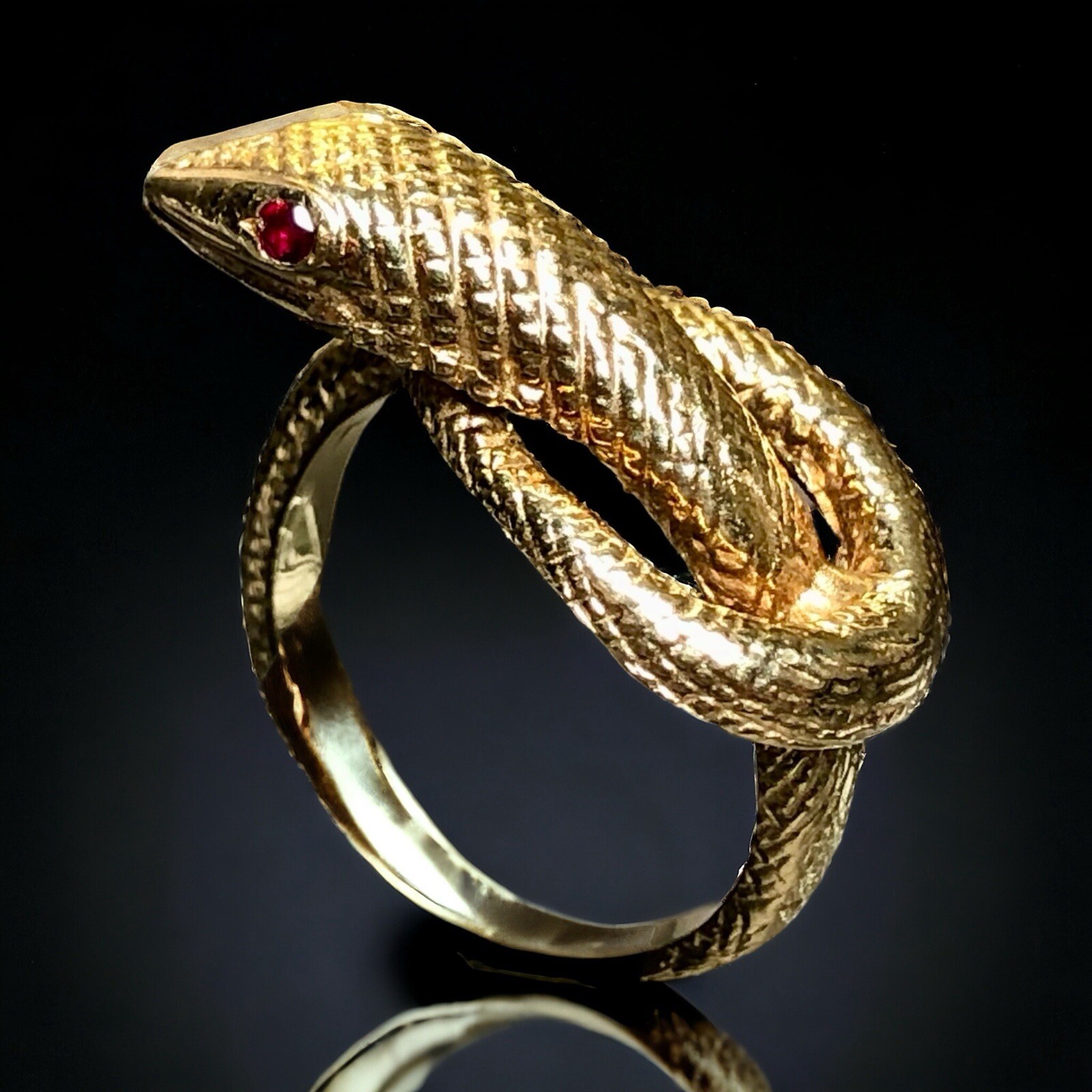 Vintage 14K Yellow Gold Ruby Textured Serpent Snake R… - Gem