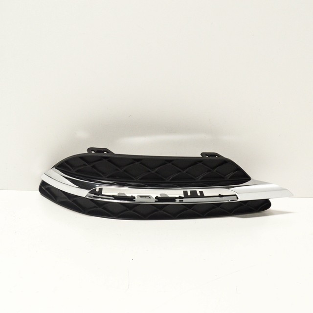 MERCEDES BENZ C Class W204 Foglight Grill O/s A2048803324 for sale ...