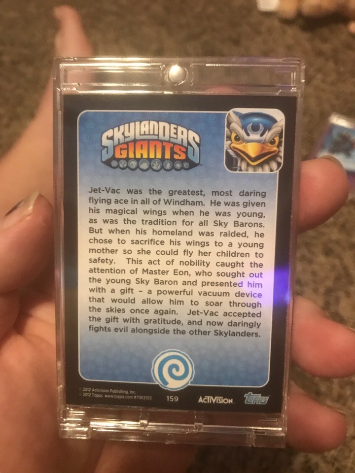 Topps Skylanders Giants Trading Card Lightcore! Jet Vac Great Find For ...