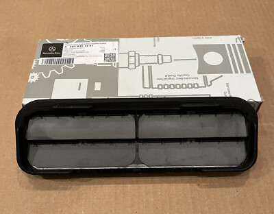 Genuine Mercedes-Benz Quarter Outlet Vent Flap A2058301201 NEW | eBay