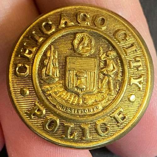 Chicago City Police Brass Uniform Waterbury Button Co. 24.94mm Obsolete ...