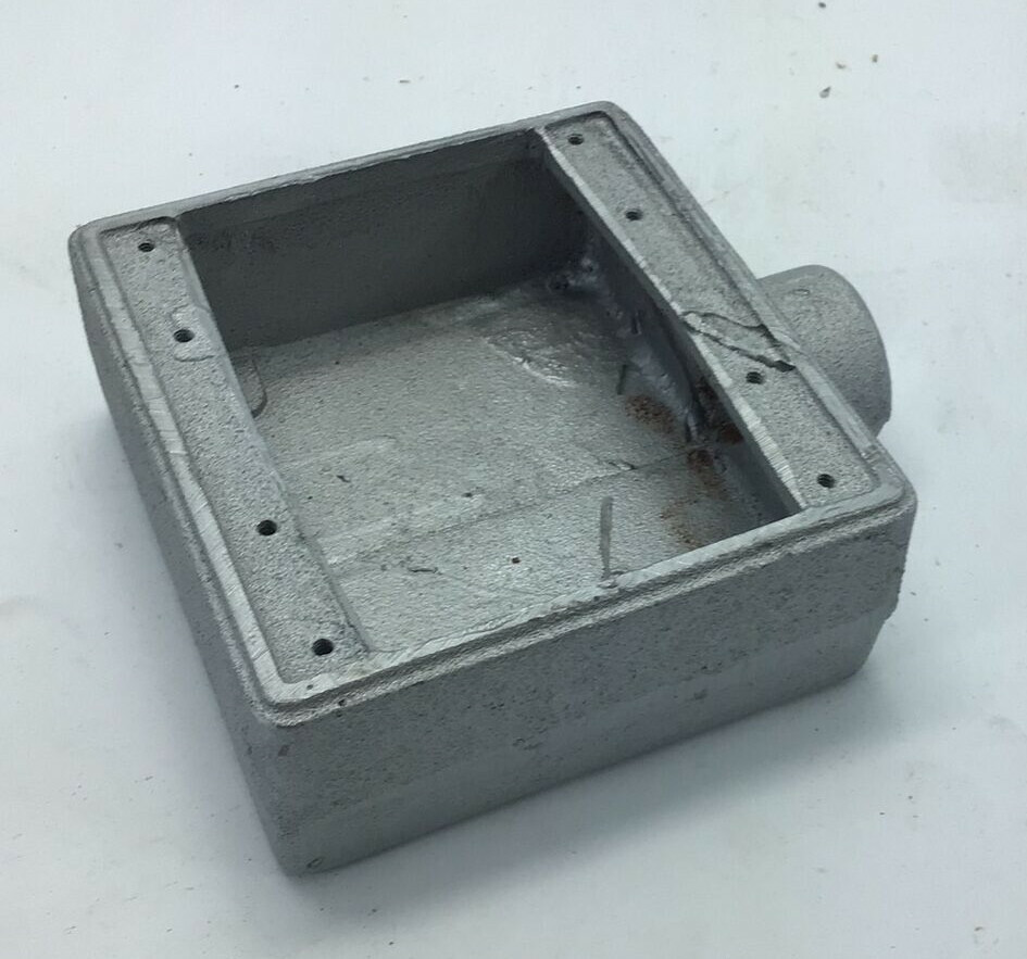 Crouse-Hinds FS22 3/4" Two Gang Cast Iron Condulet Outlet Box New Old ...