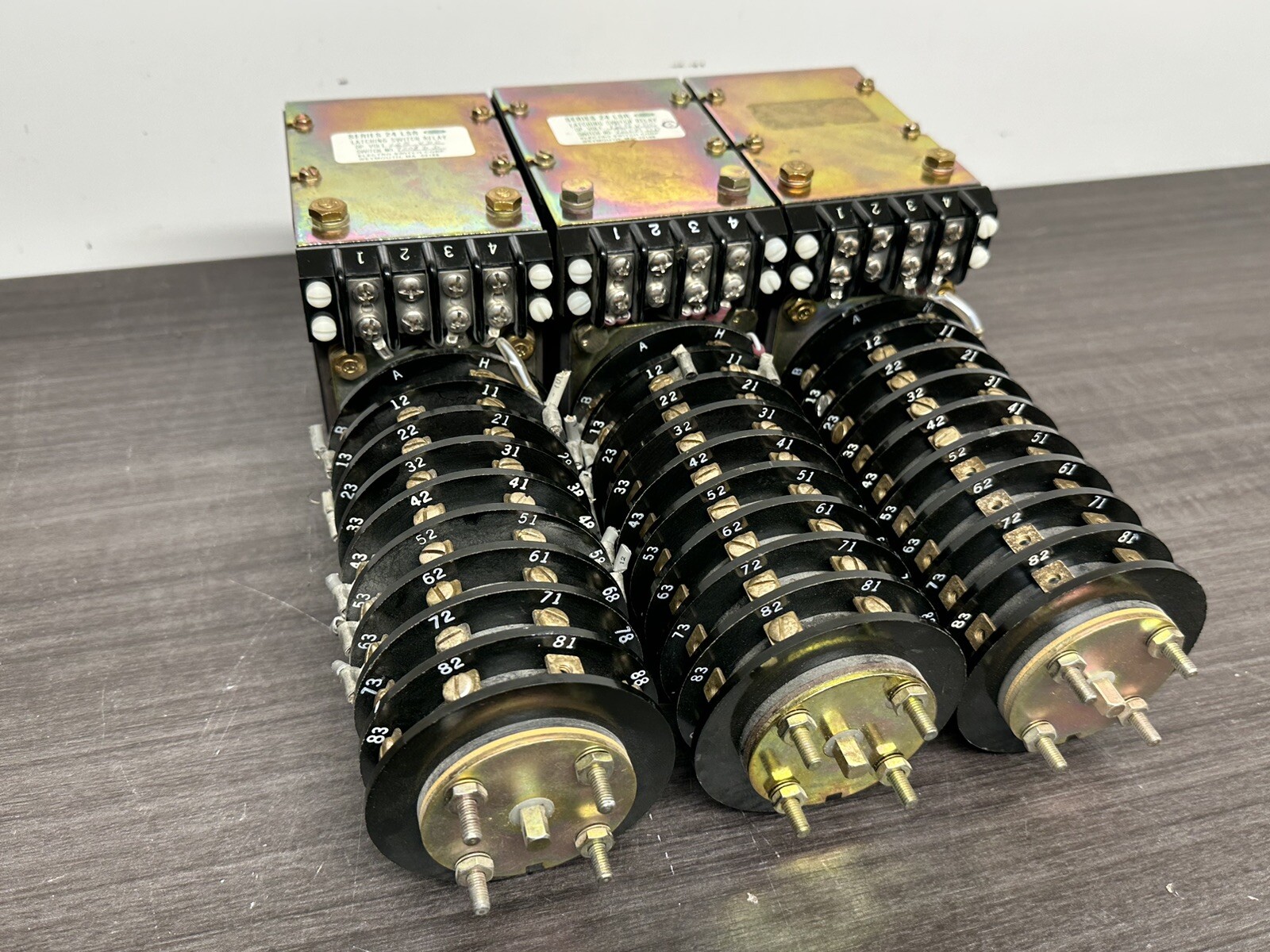 Electroswitch 9208DD Series 24 Lock Out Switch Relay Electro - C52 | eBay