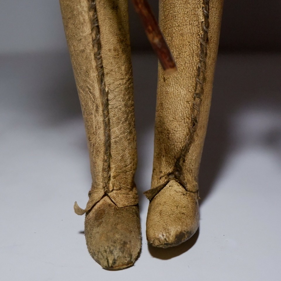 Antique Native Alaskan Sinew Sewn Doll - Inuit, Yup'ik, Yupik - End of ...