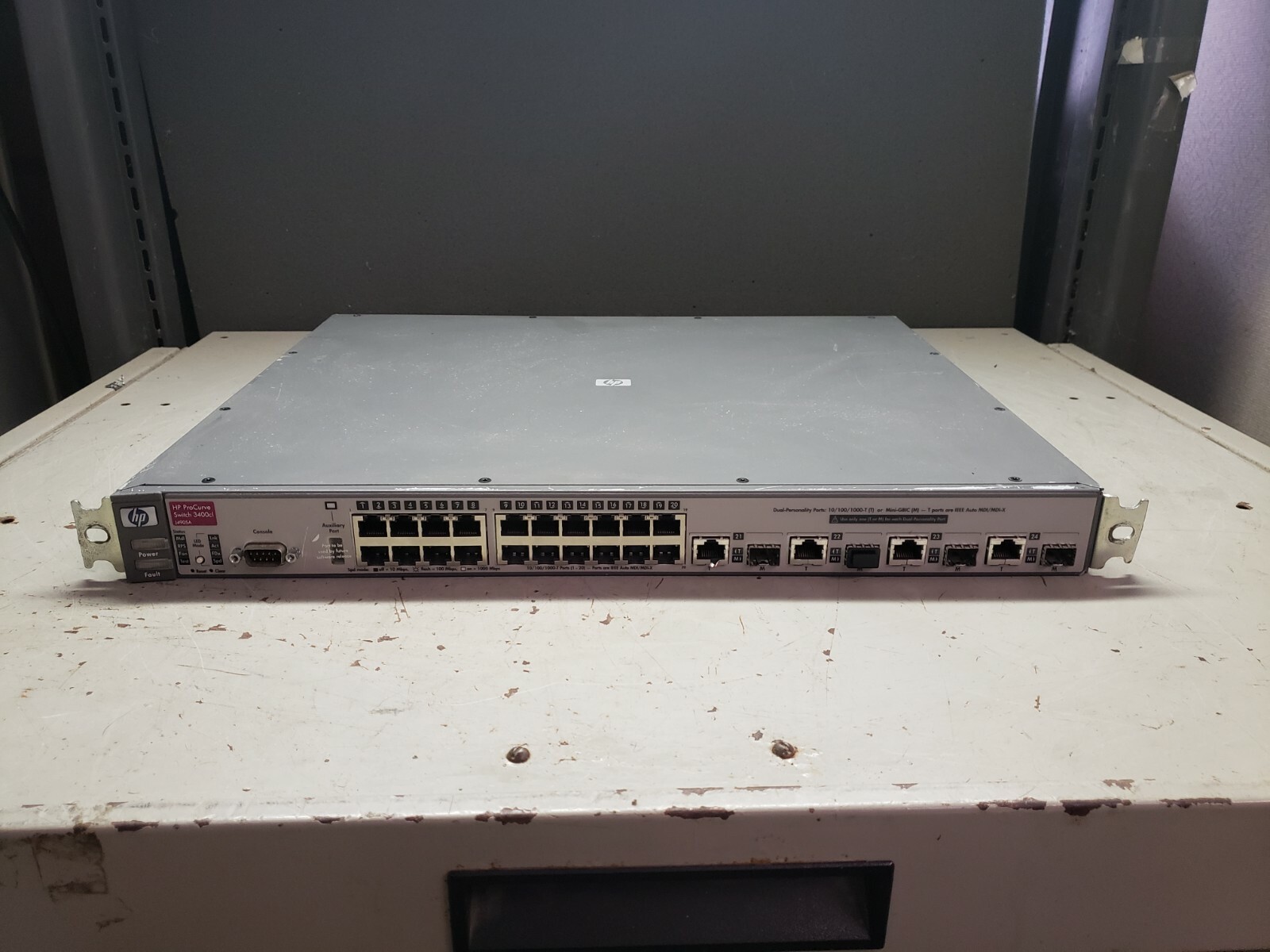 HP ProCurve (J4905A) 20-Ports External Switch Managed stackable for ...