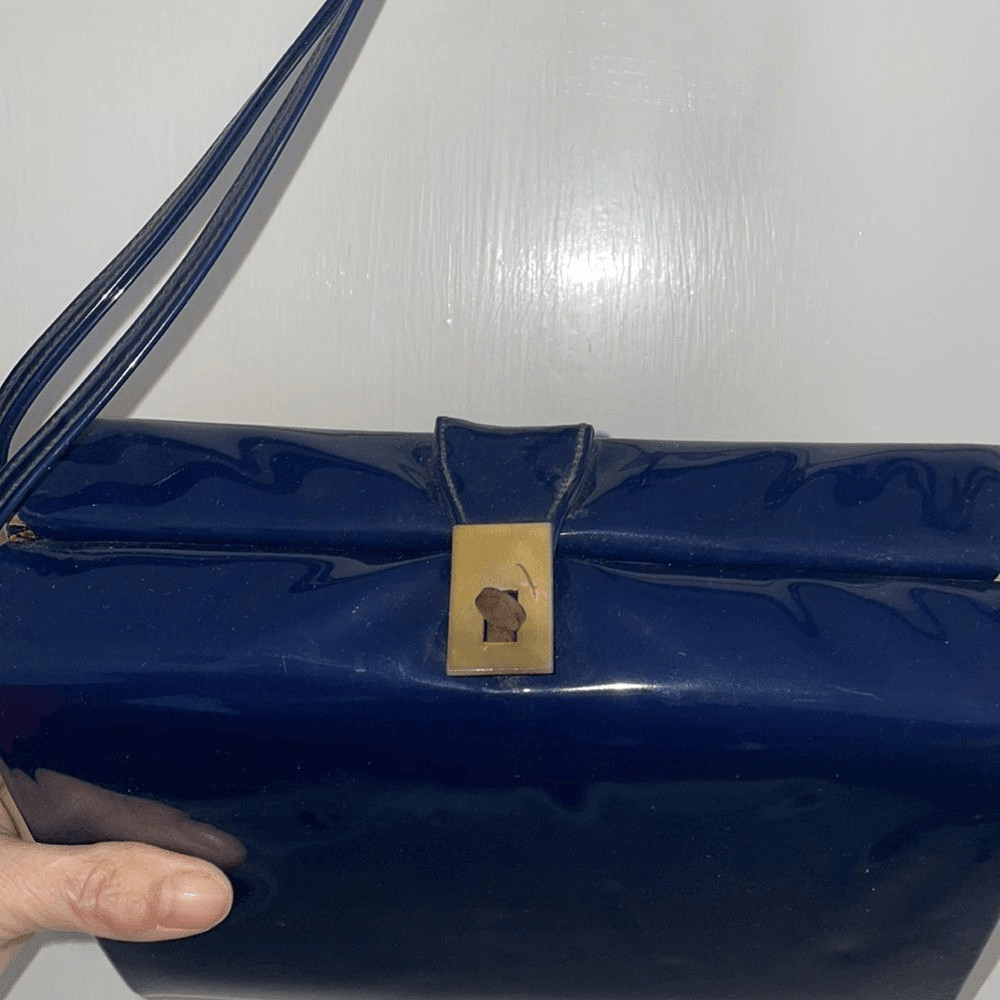 Unique Vtg 60s navy blue patent square box purse - Gem