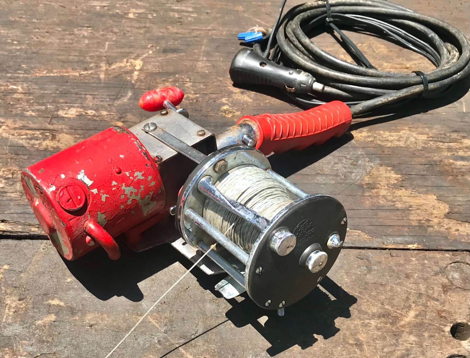 Fishing winch Penn Leveline 350 reel with 12v winch motor catfish ...