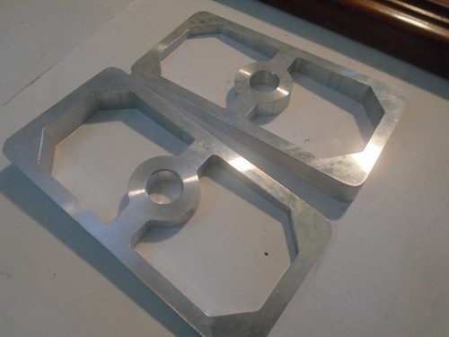 FMR C23224 ALUMINUM PINION ANGLE LEAF SPRING SHIMS FOR 2.5" SPRINGS, 4 ...