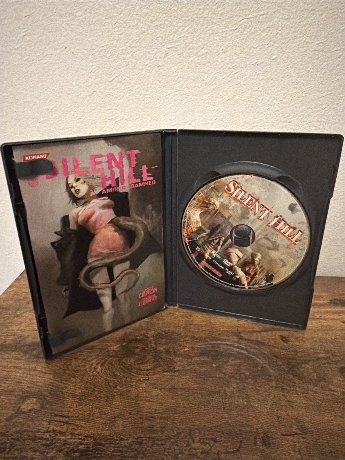 Silent Hill Among the Damned Graphic Novel Comic Book + DVD, Sean Bean ...