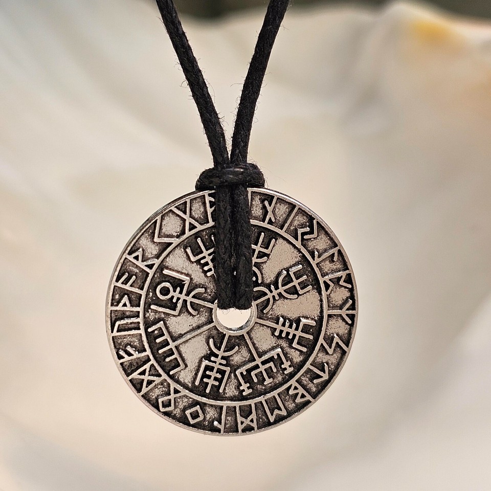 Vegvisir Rune Wheel Pendant Necklace Valknut Odin Hammer Rune Norse ...