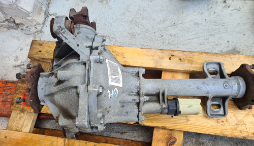 2000-2006 Chevy Suburban 1500 Front Axle Differential Carrier 3.73 ...