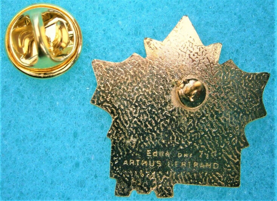 BT638*) Enamel Quebec MacDonald’s wooden hut Badge tie lapel pin | eBay UK