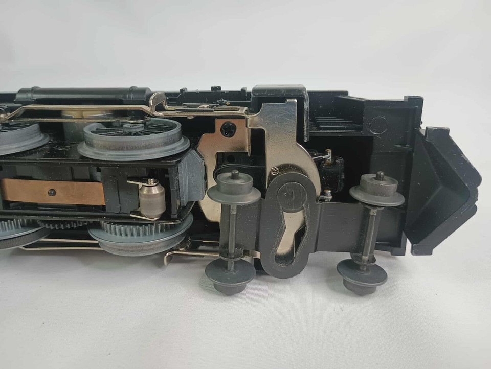 Lionel 6-18697 Santa Fe Hudson Jr. 4-4-2 Die Cast Steam Locomotive O ...
