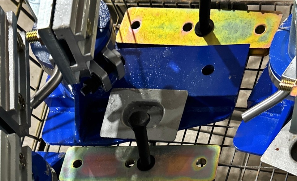 Chief Frame MACHINE pinch weld Anchoring clamps complete hardware NEW ...