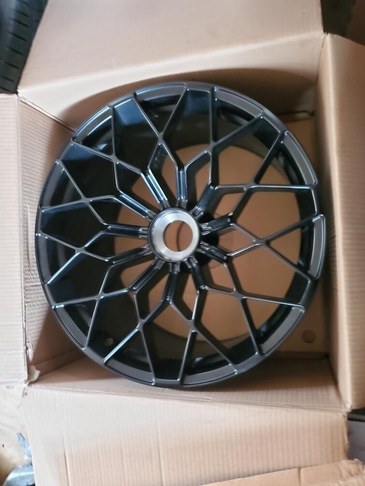 20" AUTHENTIC LAMBORGHINI HURACAN STO CENTERLOCK WHEELS RIMS GLOSS ...