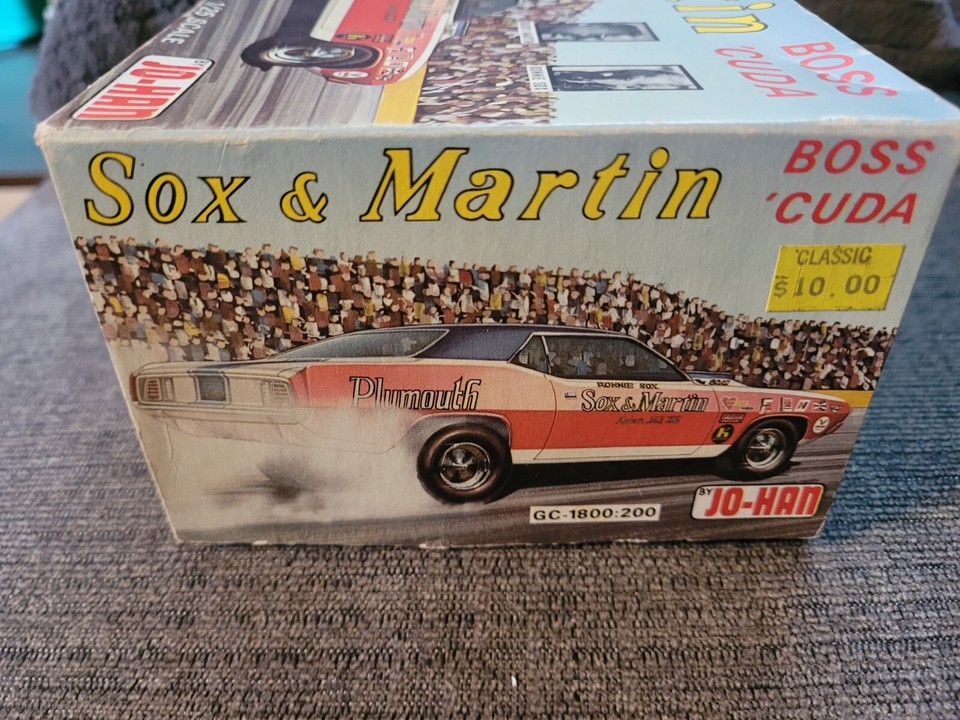 Vintage Johan GC-1800 Plymouth Cuda Sox & Martin Boss Cuda Model Kit ...