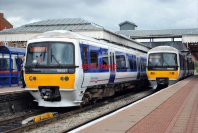 PHOTO CLASS 165 UNITS 165027 AND 165026 AT AYLESBURY RAILWAY STATION ...