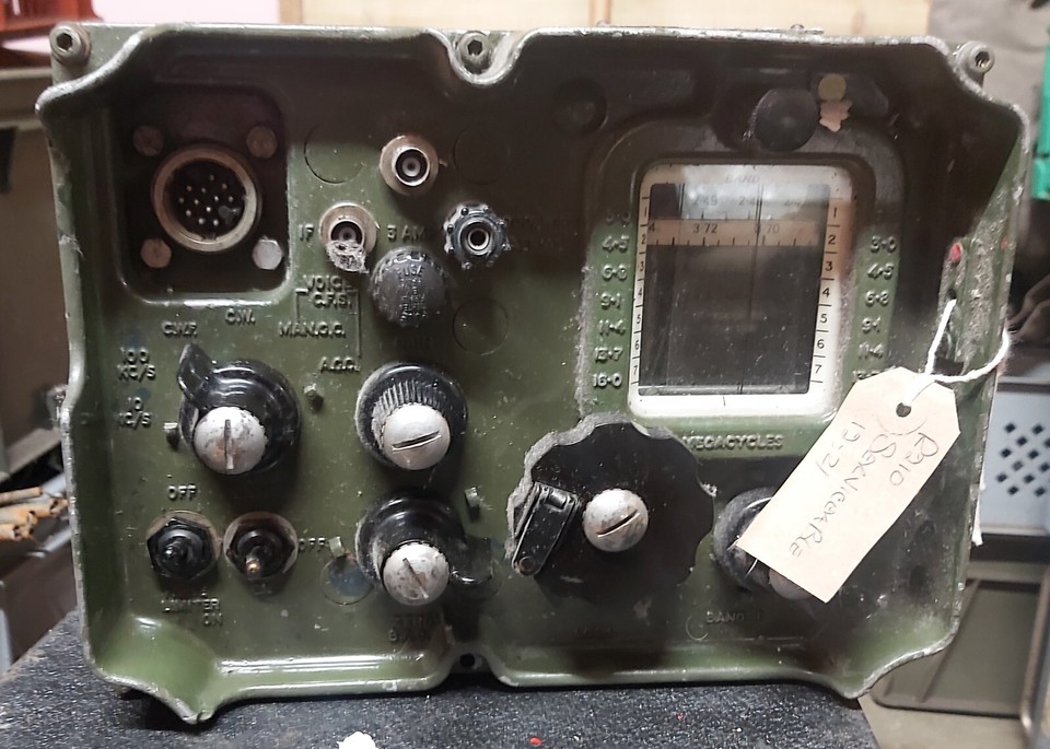 Larkspur Army Military Radio HF Communications Receiver R210 SN:ATB1287 ...