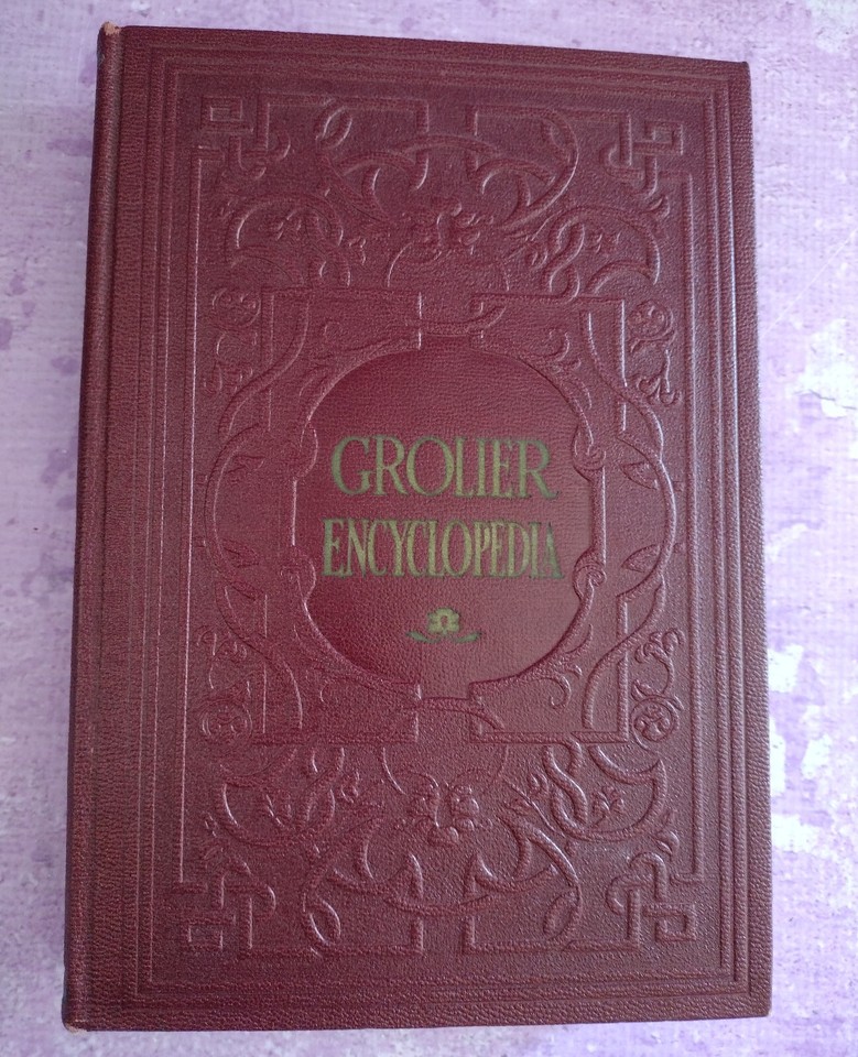 Grolier Encyclopedia Set of 11 Volumes 1944 Vintage Maroon Hardcover ...