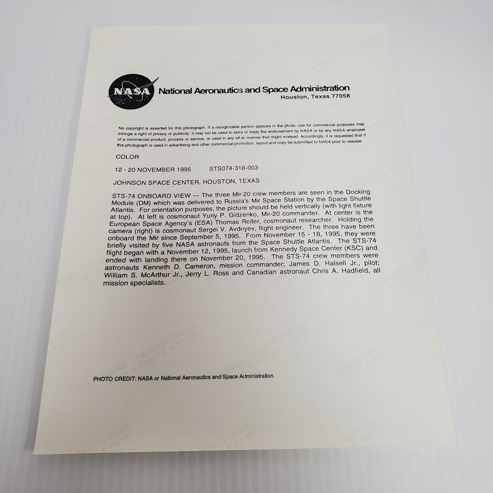 NASA STS-74 Cosmonaut Crew On MIR 8x10 PRESS PHOTO #STS7074-318-003 | eBay