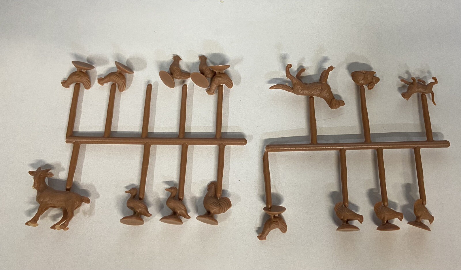 PLASTICVILLE DOMESTIC FARM BARNYARD ANIMALS (16) REPRODUCTION O & S ...