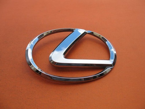 99 00 01 02 03 LEXUS RX300 REAR GATE LID CENTER EMBLEM LOGO BADGE SIGN ...