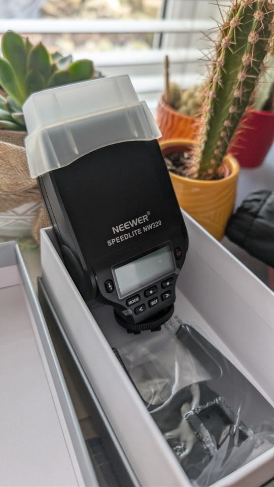 Neewer NW320 Speedlite For Sony | eBay UK