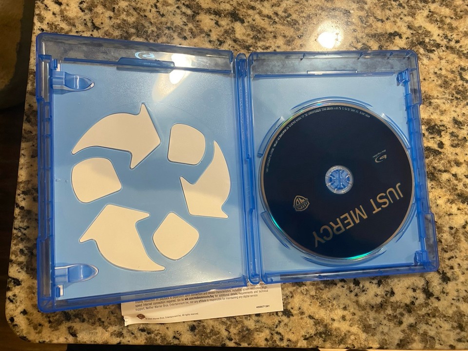 Warner Bros. Just Mercy Blu-ray + Digital Code Michael B. Jordan Jamie ...