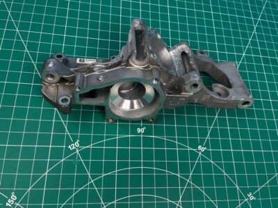 16-24 MINI COOPER CLUBMAN F54 ENGINE WATER PUMP COOLANT SUPPORT BRACKET ...