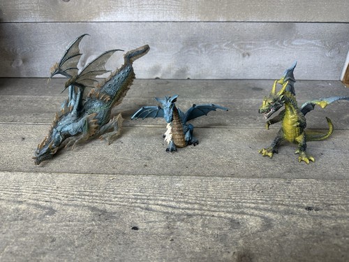 Papo Blue Winged Dragon PVC 4" Figure & McFarlane Quest Lost King Toy ...