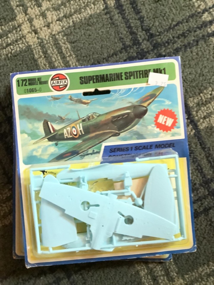 Rare Estate find model kit AIRFIX SUBMARINE spitfire mk1 | eBay