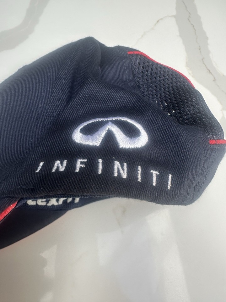 Mark Webber SIGNED RED BULL INFINITI baseball cap 2013 100% Genuine ...