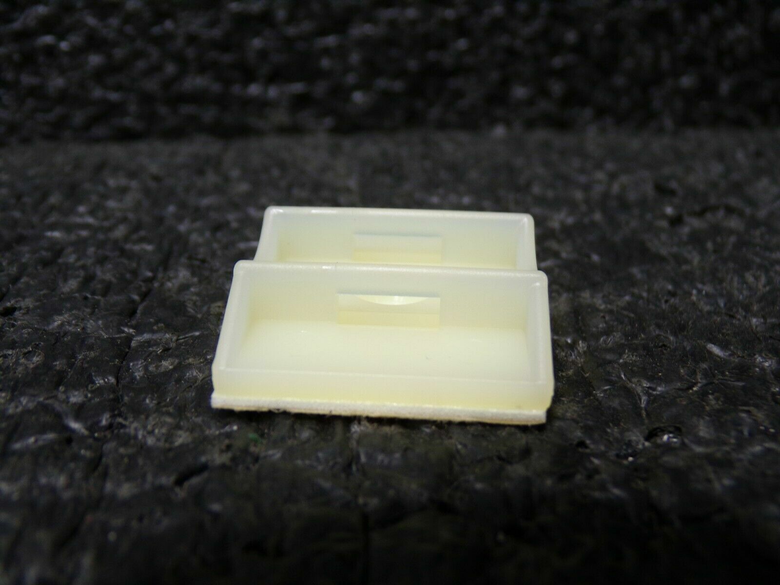 Cable Tie Mounting Pad, 1" x 1-1/4", Two-Way, Adhesive Backed, Natural ...