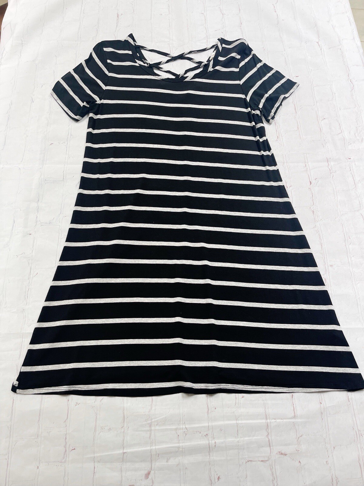 Olivia Rae Black And White Striped Stretch T-shirt Dr… - Gem