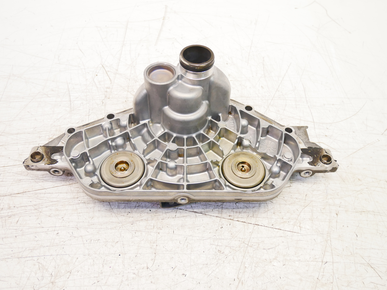 End cover für Mercedes Benz 1,8 C 250 CGI M271.860 271.860 A2710161406 ...