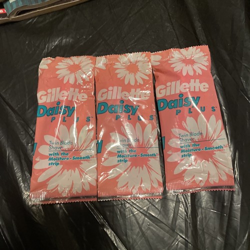 Daisy Plus Gillette Razors One Pkg Of 1 Razor Per Pack NIP Vintage | eBay