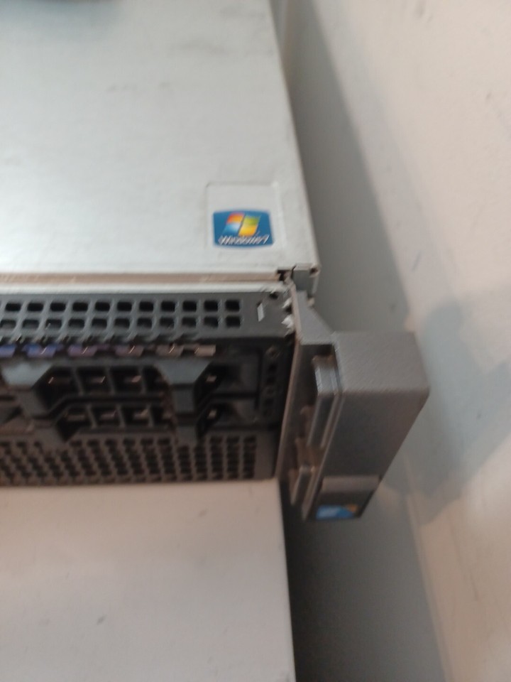 Dell Precision R5500 Rack GPU Workstation , 1 Core , RGB RAM / No SSD ...