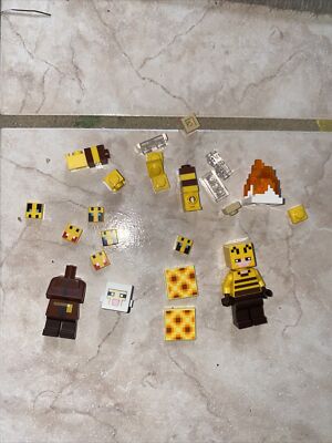 LEGO Beekeeper minifigure with 6 Bee & 2 Honey Tiles Headless Villager ...