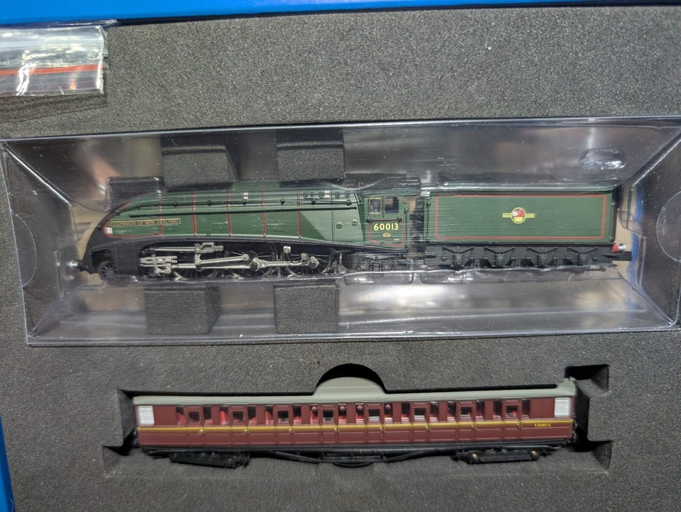 Dapol A4 60013 'Dominion of New Zealand' BR Train Pack 2S-008-018 N ...