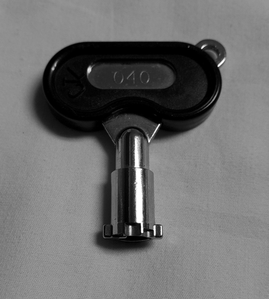 Pachislo Skill Stop Slot Machine Door Key Sammy Rodeo Aristocrat OEM ...