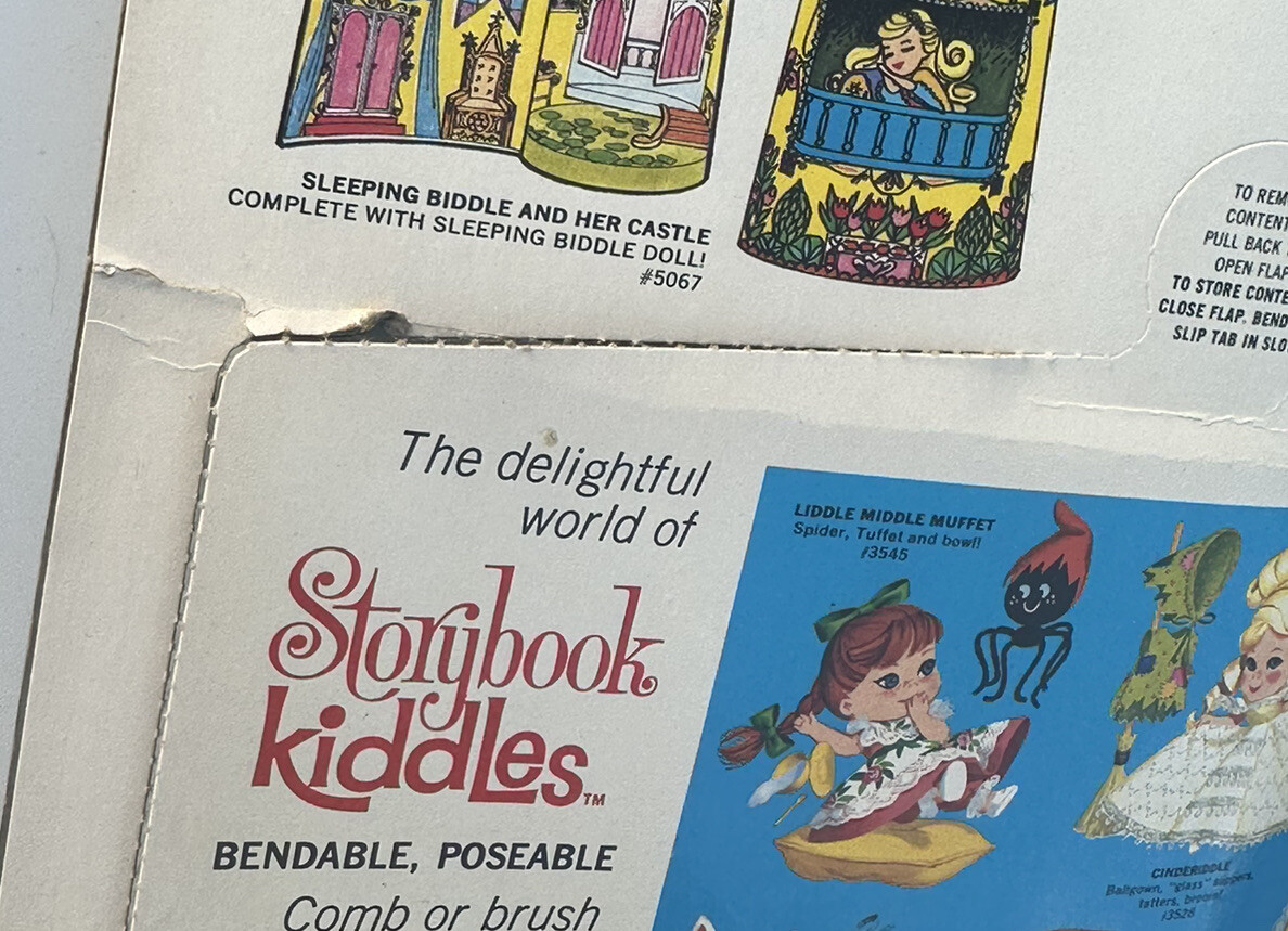 Liddle Kiddles STORYBOOK SLEEPING BIDDLE PARTIALLY OPEN PACKAGE-Vintage ...