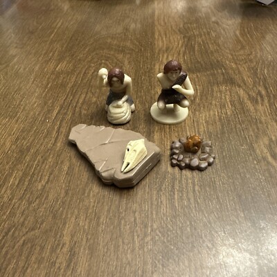 K & M International NEANDERTHAL MAN And WOMAN Scene. *Woman Missing One ...