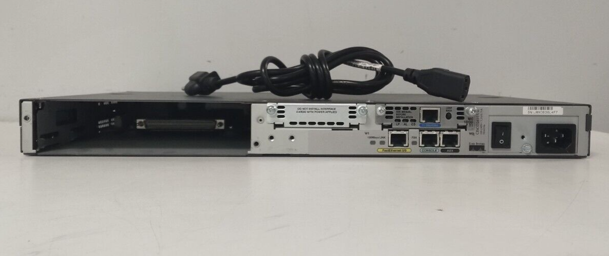 Cisco 2600 Series Modular Access Router CISCO2610XM W/OUT EARS #L122 | eBay