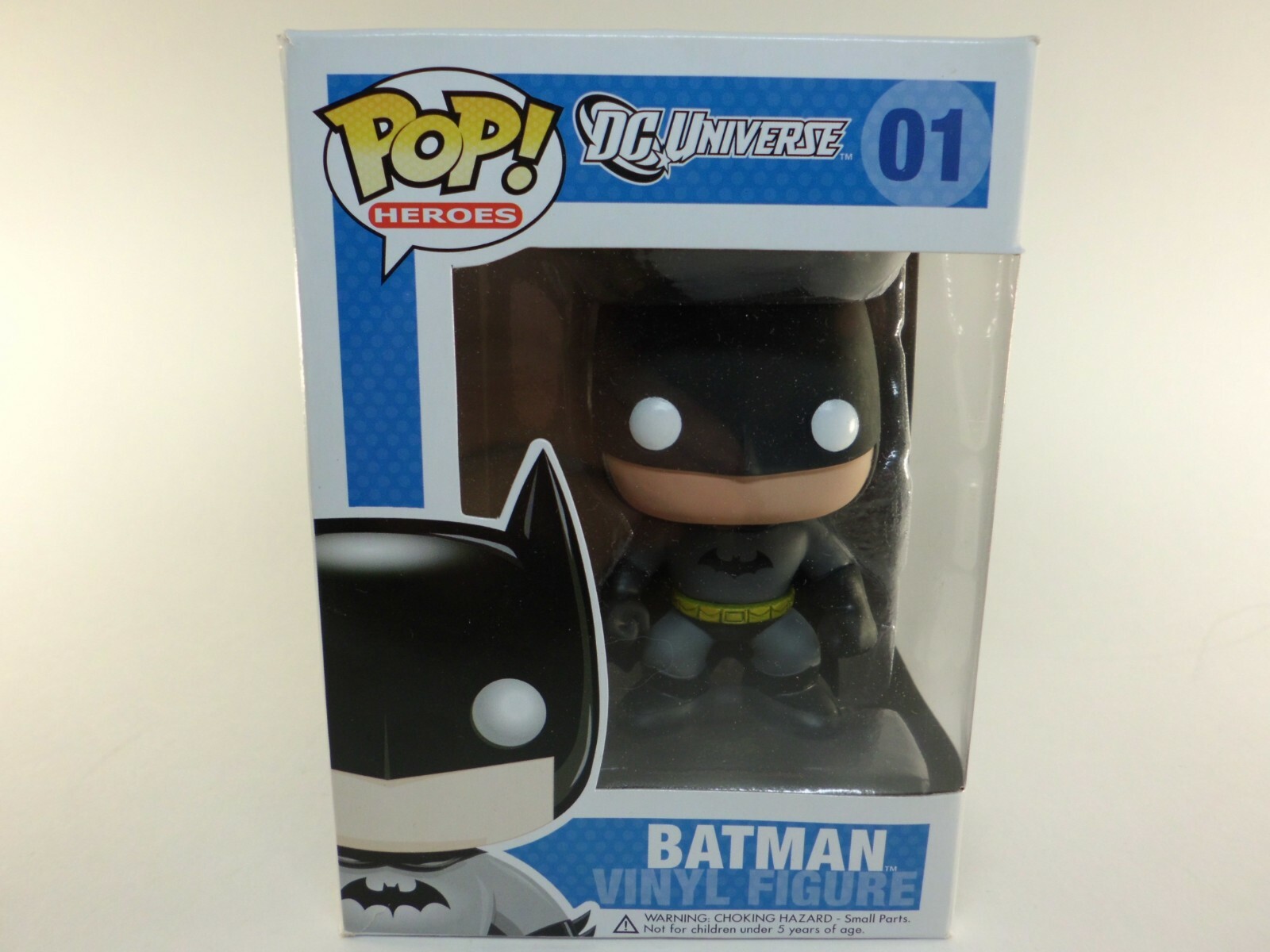 Funko Pop! DC Universe Batman w/ Blue Background #01 RARE (UNOPENED ...