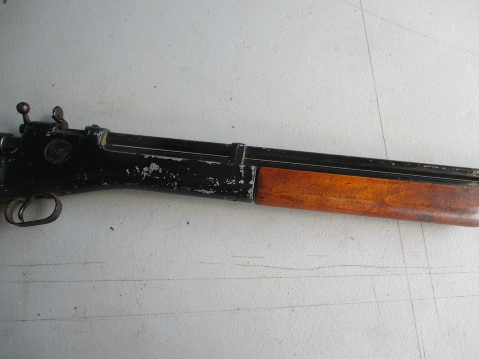 Vintage Crosman 101 Pneumatic Pump .22 Cal Pellet Rifle recently ...