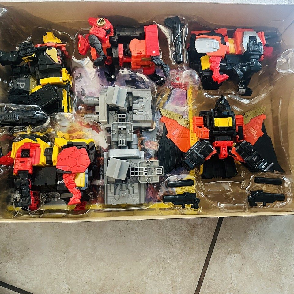 Transformers Generations Power of The Primes Titan Class Predaking Open ...