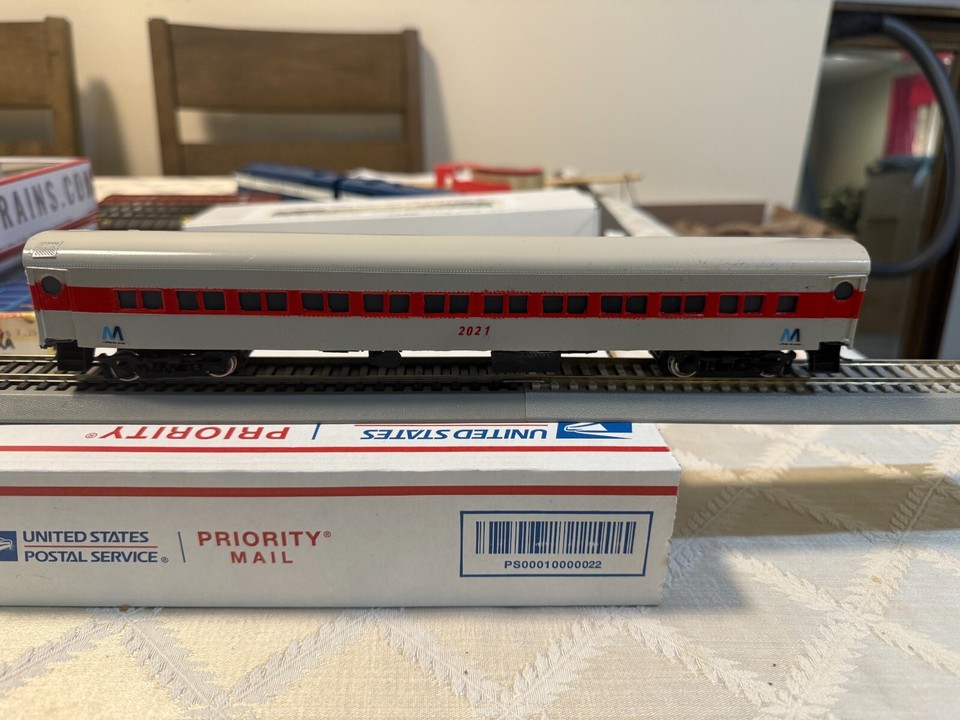 HO Scale LONG ISLAND RAILROAD PASSENGER COACH F&C P-72 PARLOR CAR #2021 ...