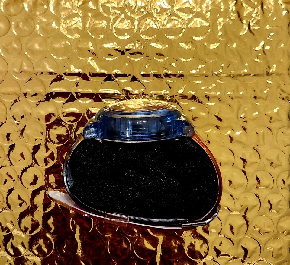 Vintage Beatles 1999 Yellow Submarine Blue Meanies Watch Apple LTD ...